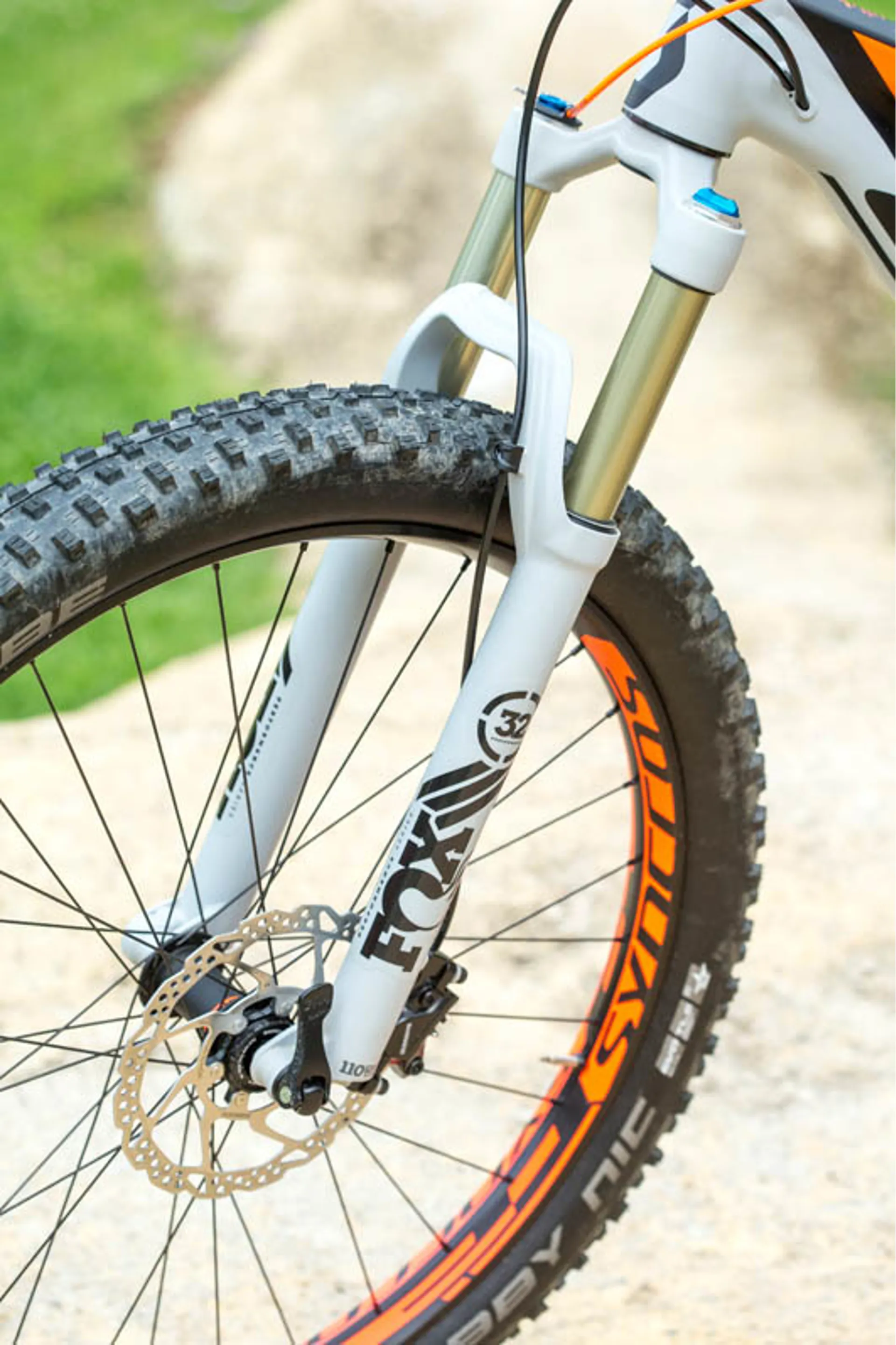 2016 Scott Scale 710 Plus Hardtail Mountain Bike