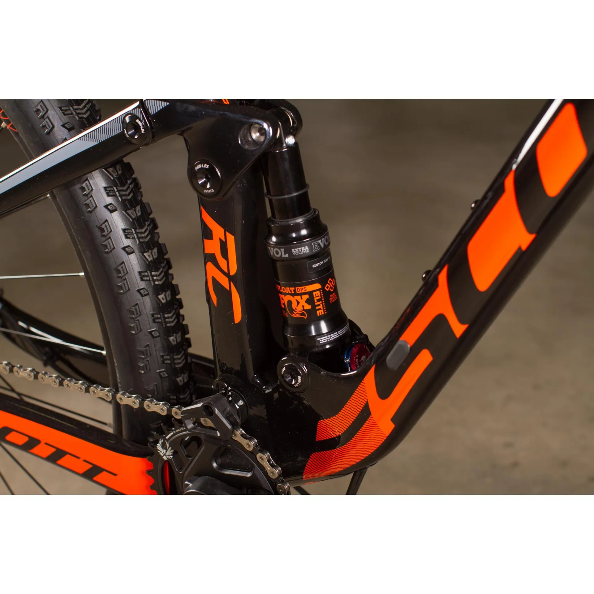 2018 Scott Spark RC 900 Comp Full Suspension Mountain Bike