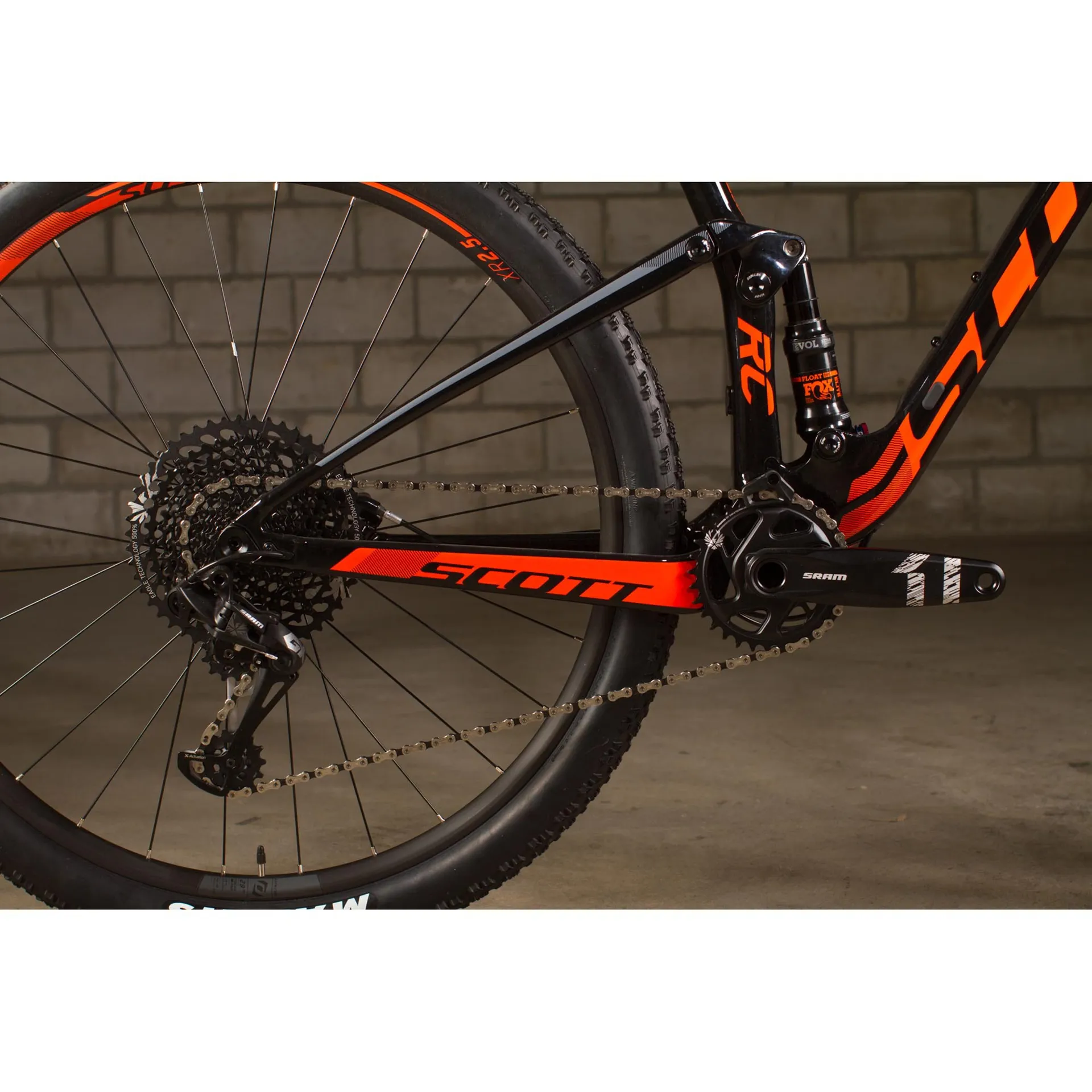 2018 Scott Spark RC 900 Comp Full Suspension Mountain Bike